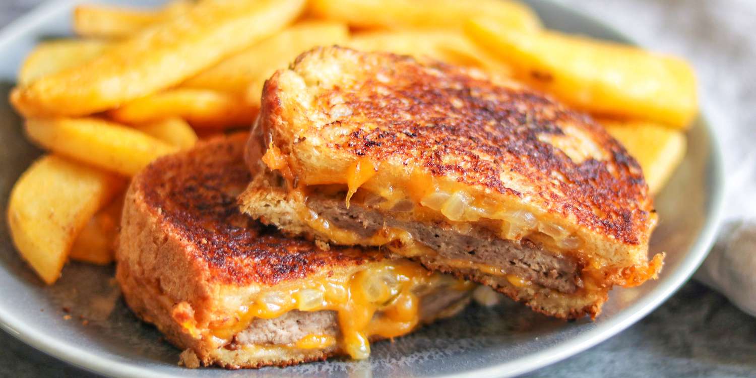 8 Iconic Diner Dishes from the ‘60s